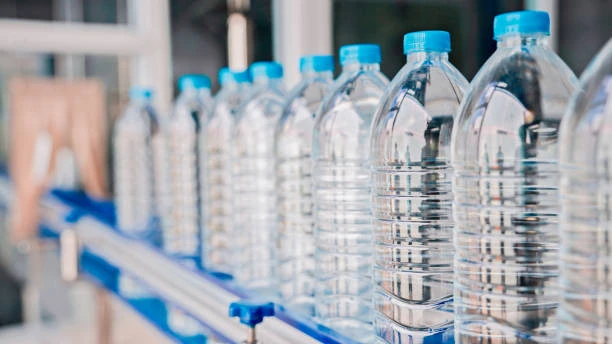 10 Steps to Start a Bottled Water Business [Distribution & Marketing Tips]