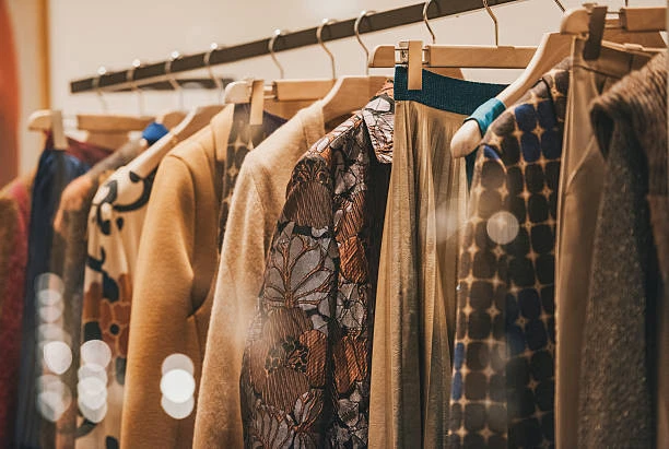 10 Steps to Start a Women's Clothing Business