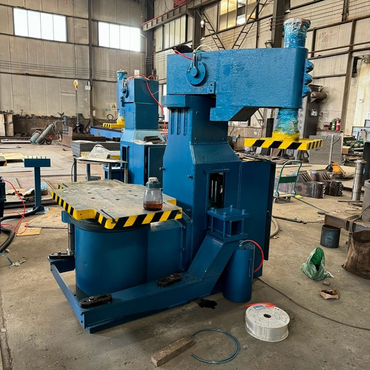 Buy Jolt Squeeze Green Sand Casting Molding Machine,green Sand Mold ...