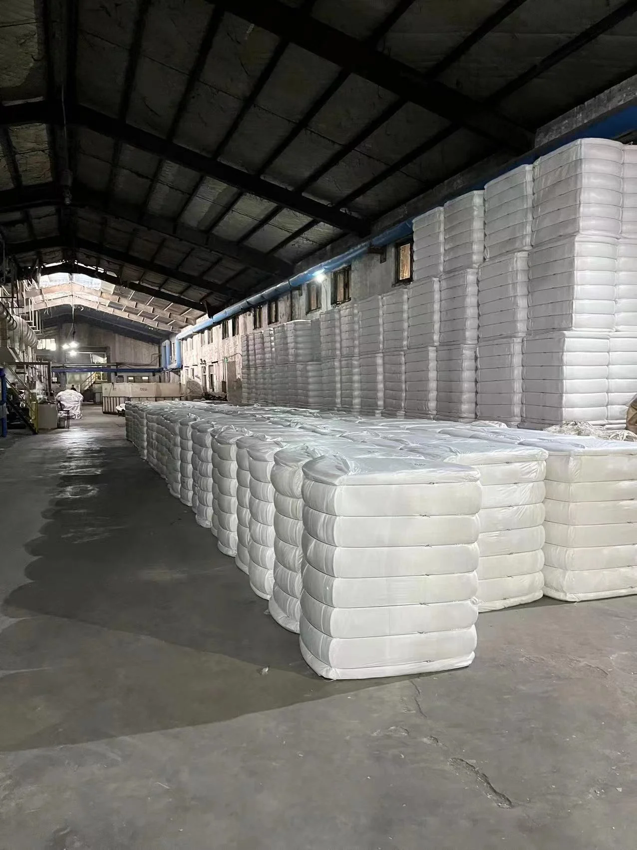 Buy 6d Raw White Polyester Staple Fiber from Jiangyin Yongbang Chemical ...