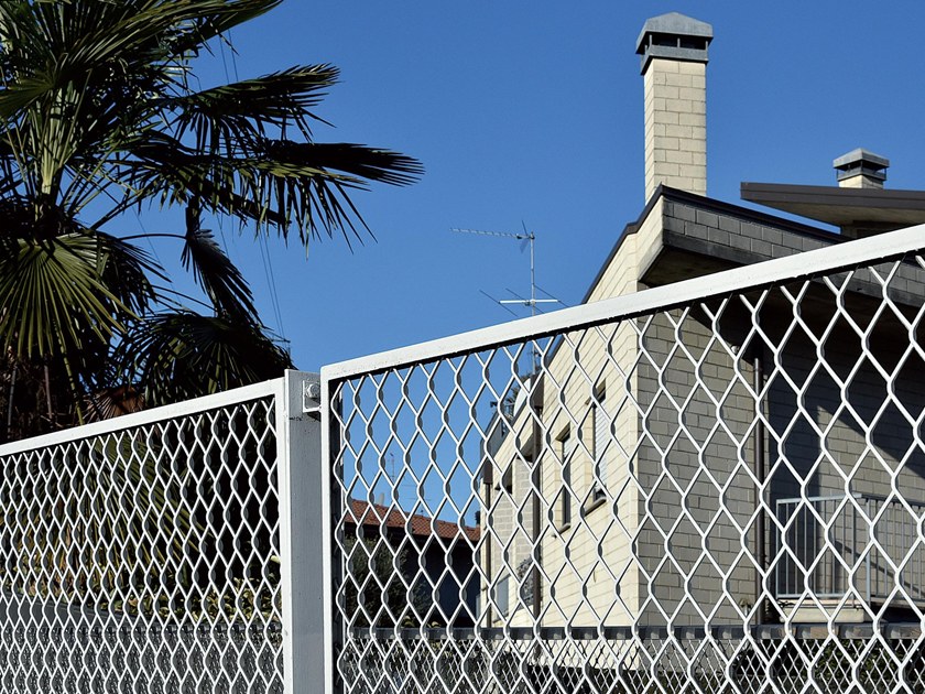 Buy New Expanded Metal Gates And Door/small Hole Expanded Metal Fencing ...