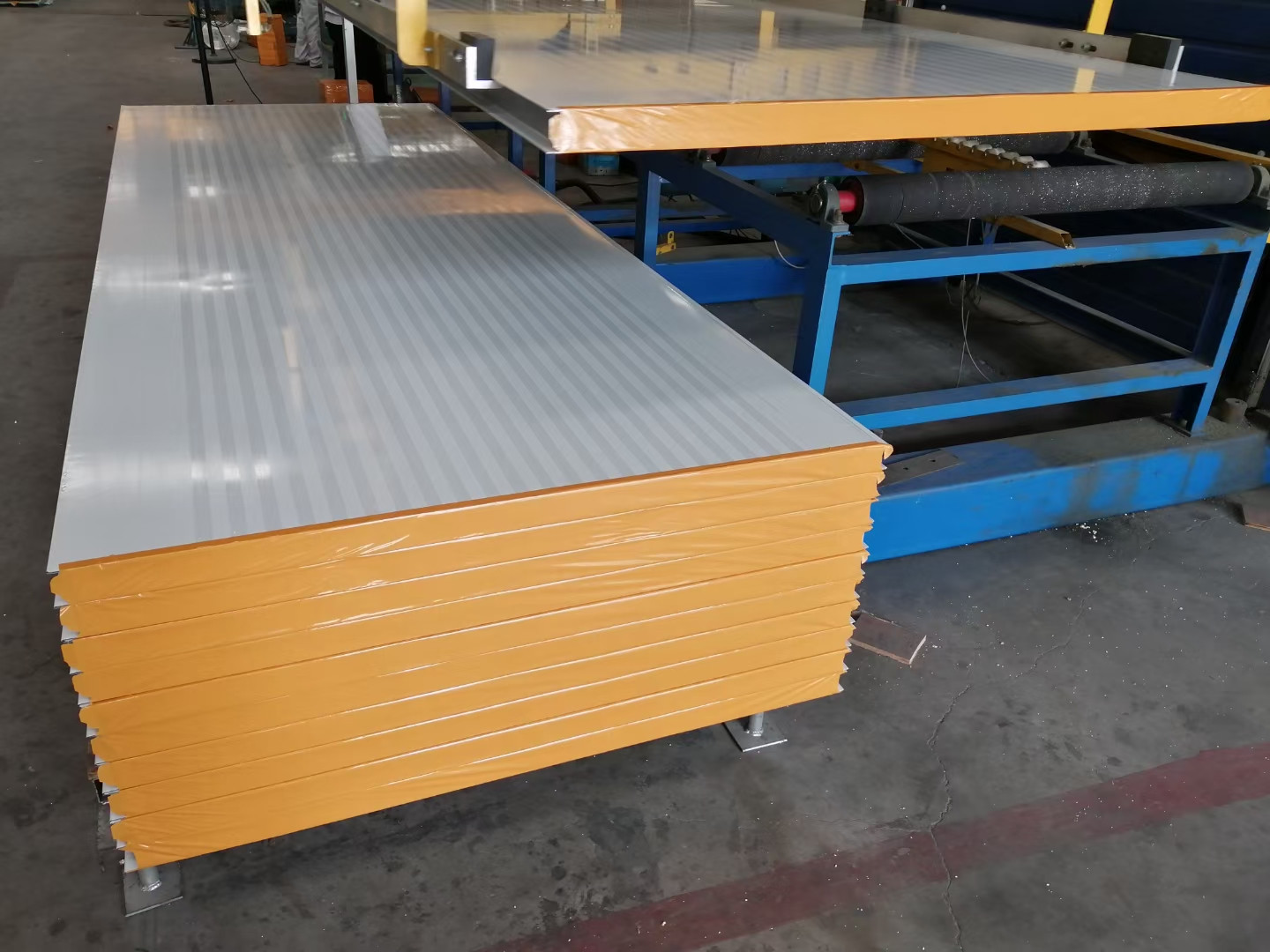 Buy Color Steel Metal Sandwich Panel Easy Installation Wall Roof ...
