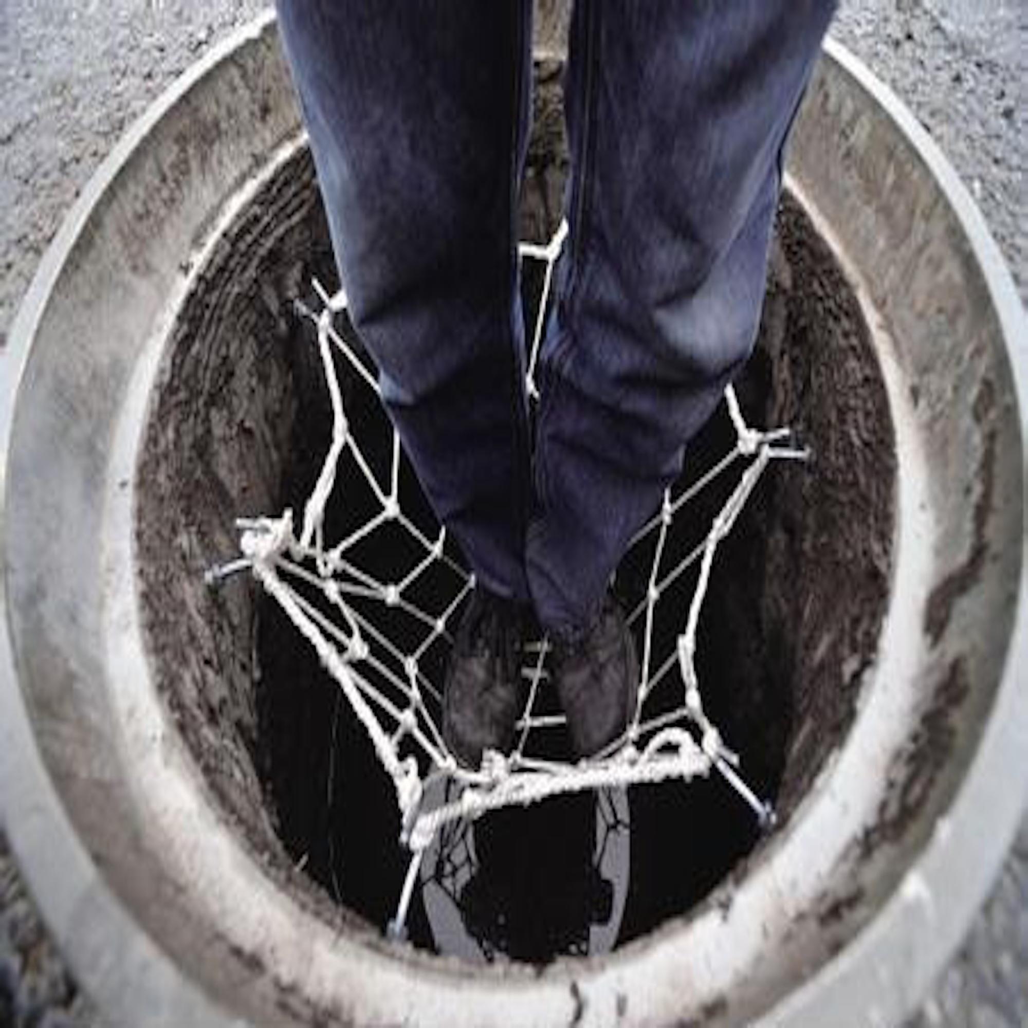 Buy Drainage Holes Fall Arrest Safety Nets Fall Protection Equipment ...