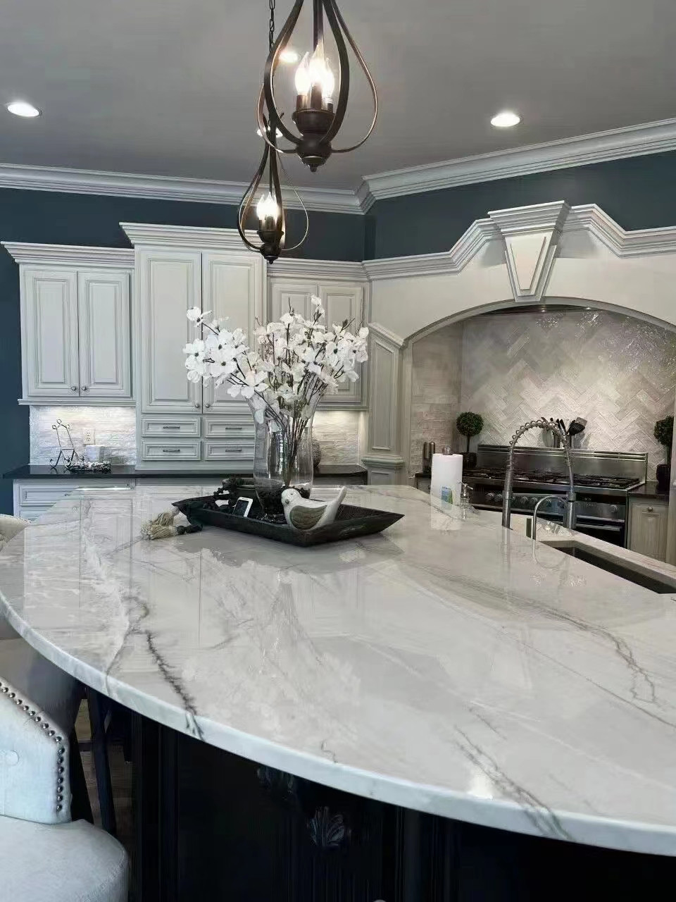 Buy Kings-wing Calacatta Brazil Quartzite Slab Custom Bathroom ...
