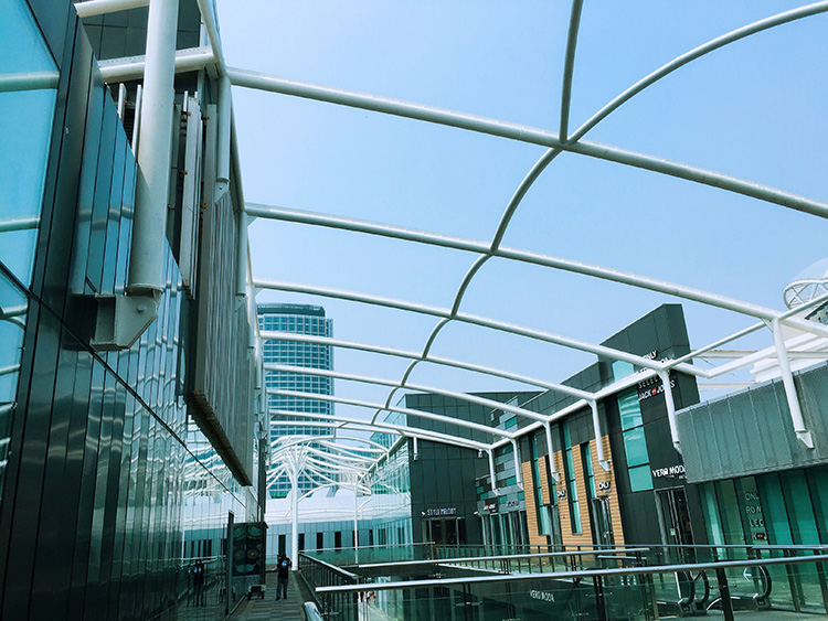 Buy Lightweight Steel Pipe Truss Roof Structure High Transparent Etfe ...