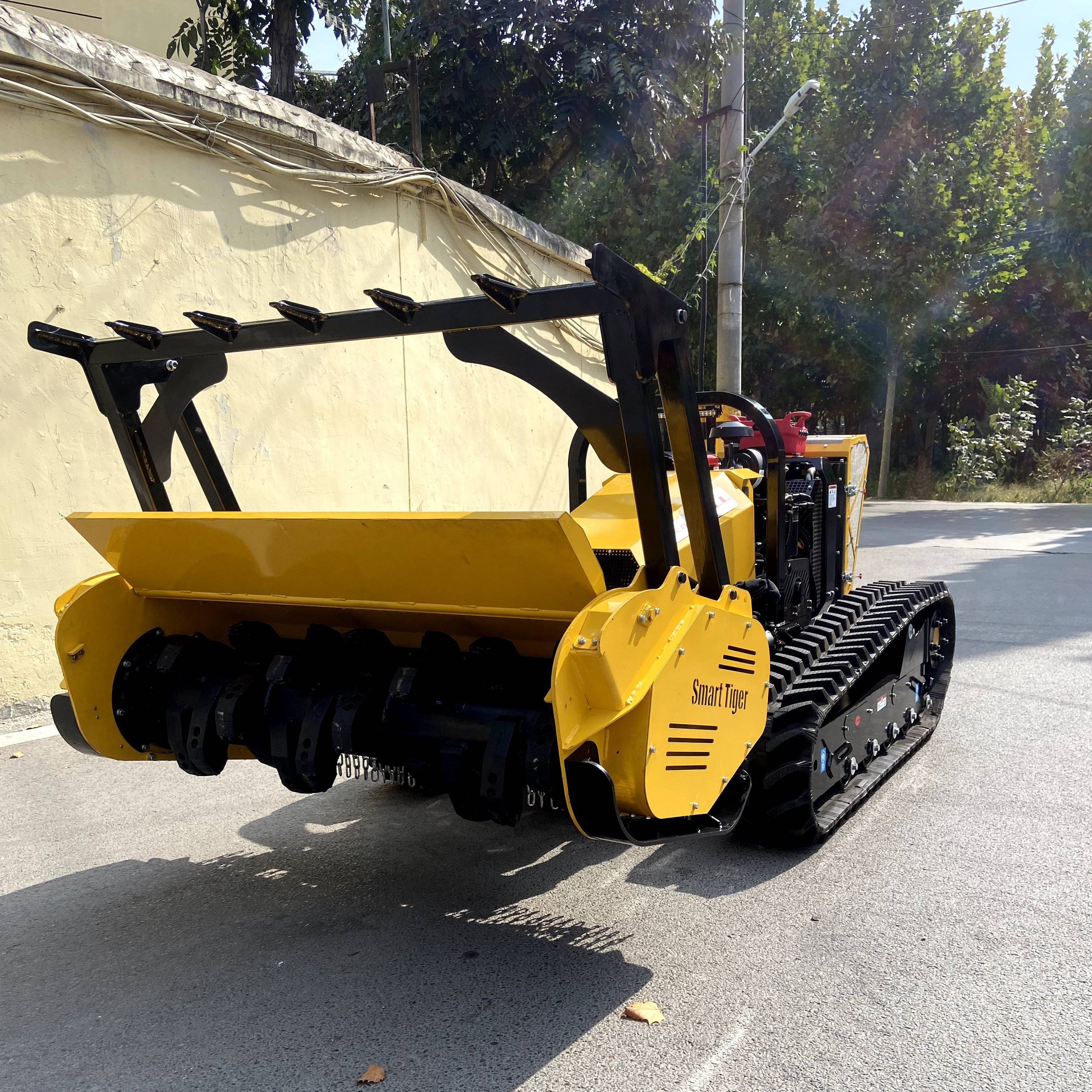 Buy Mst-40 Rubber Track Mini Crawler Mulcher Wood Chipper Lawn Mower ...