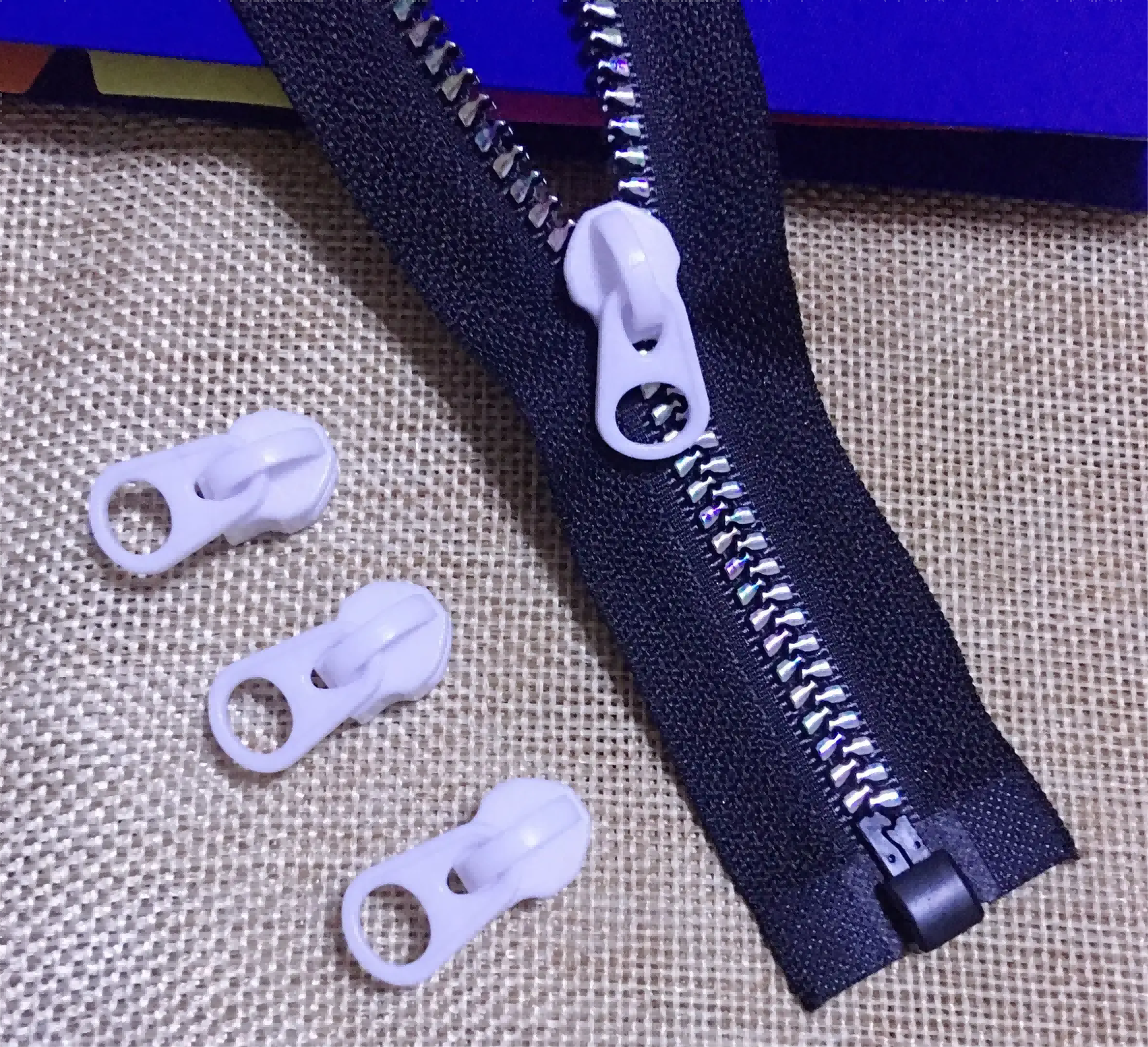 Buy Nylon Zipper Semi Auto Manual Plastic Injection Molding Machine For ...