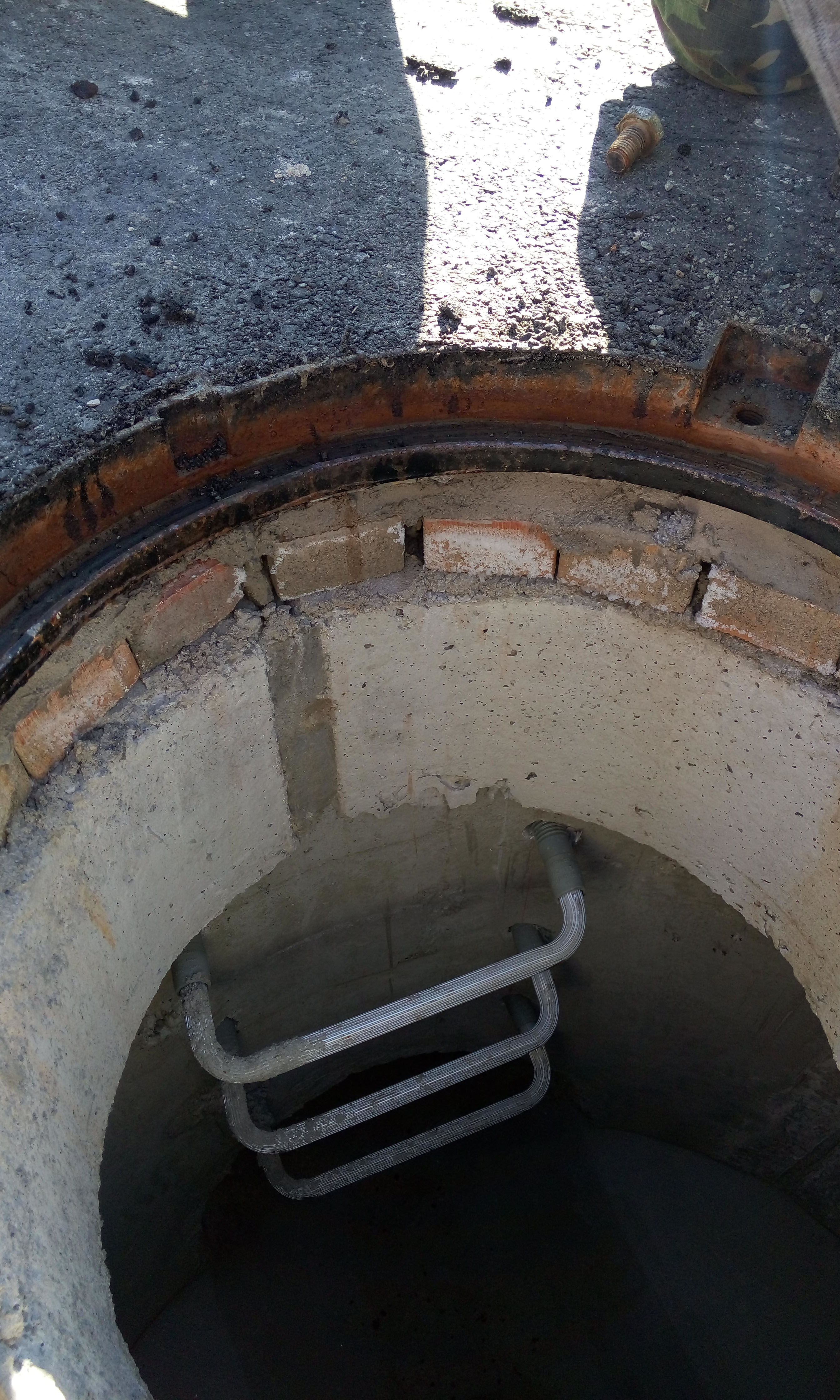 Buy Syi Safety Steel Manhole Step Manhole Ladder Step from Shanxi ...