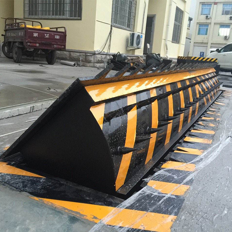 Buy Road Blocker Specification Metal Crash Barrier Hydraulic Road Block ...