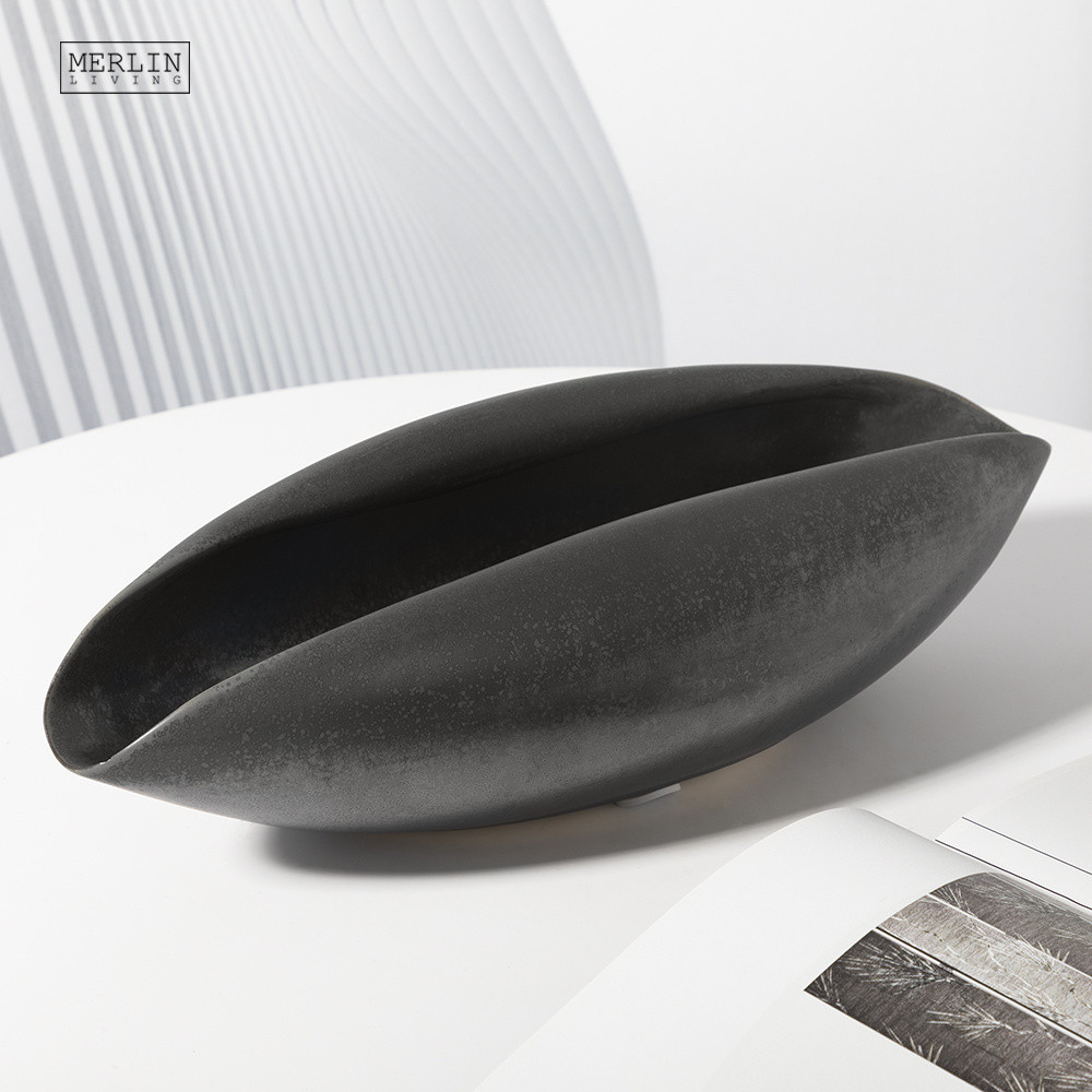 Buy Unique Short Black Table Vase Modern Decorative Metal Flower Vase ...