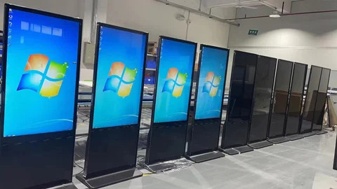 Buy Floor Standing Indoor Interactive Digital Signage Android Vertical ...