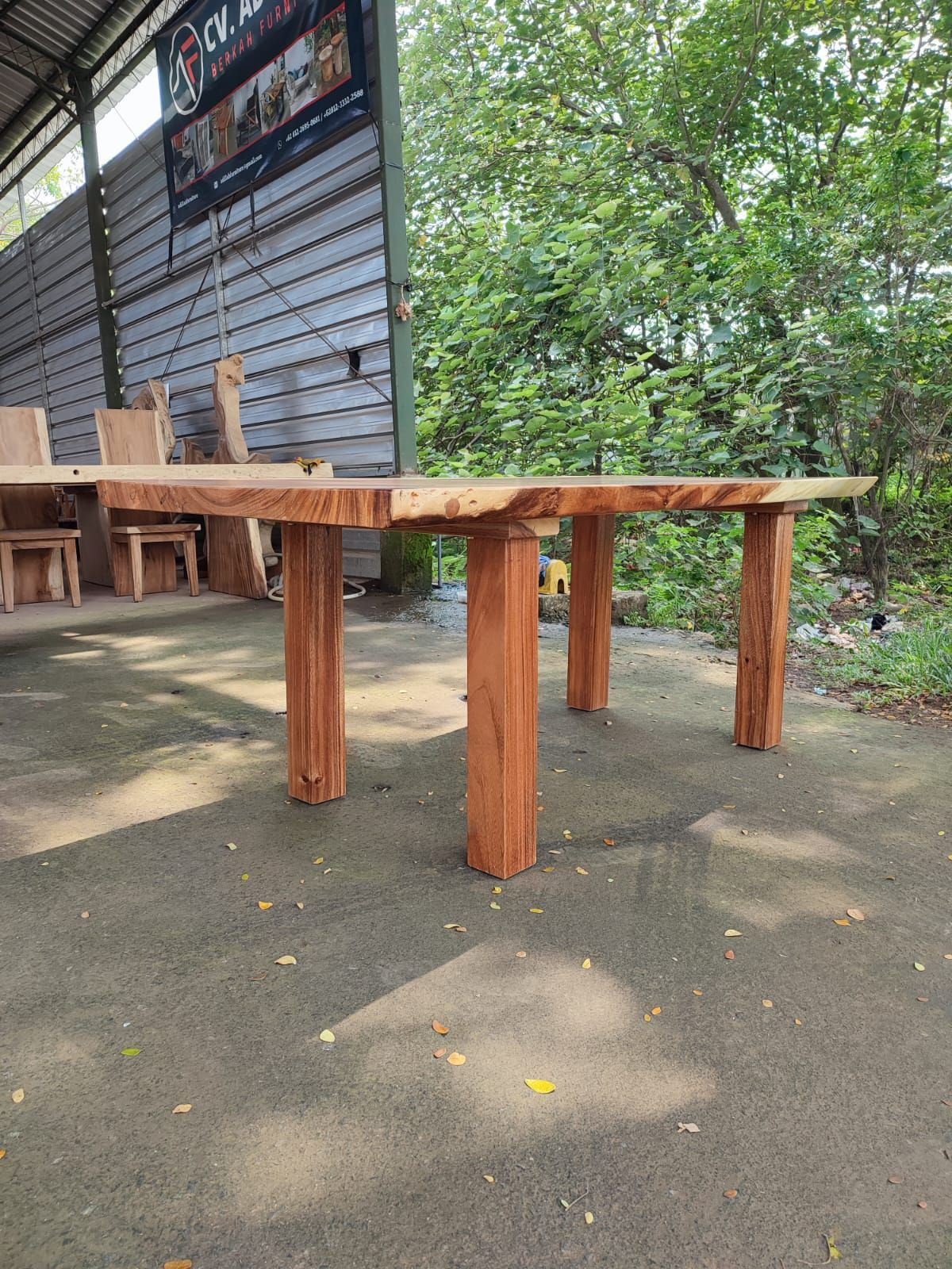 Buy Luxury Dining Table Solid Wood from CV. ADILLAH BERKAH FURNITURE, Indonesia | Tradewheel.com