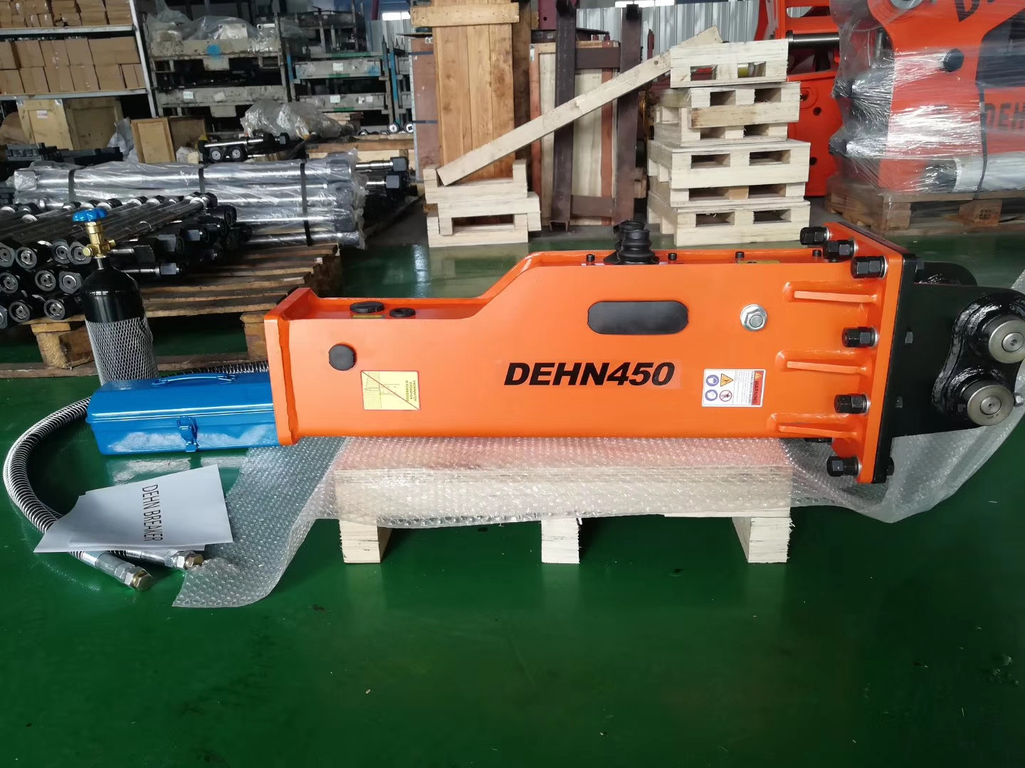 Buy Korean Hydraulic Breaker Sb20 Mini Wooden Hammers With 45mm Chisel ...