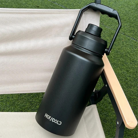 Buy Outdoor Portable 304 Stainless Steel 2l Water Bottle Large Capacity ...