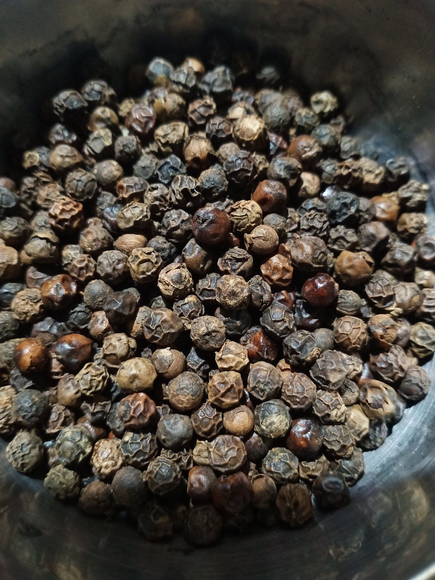 Buy Black Pepper 550 Gl from Semicolon Import & Export, United Arab ...