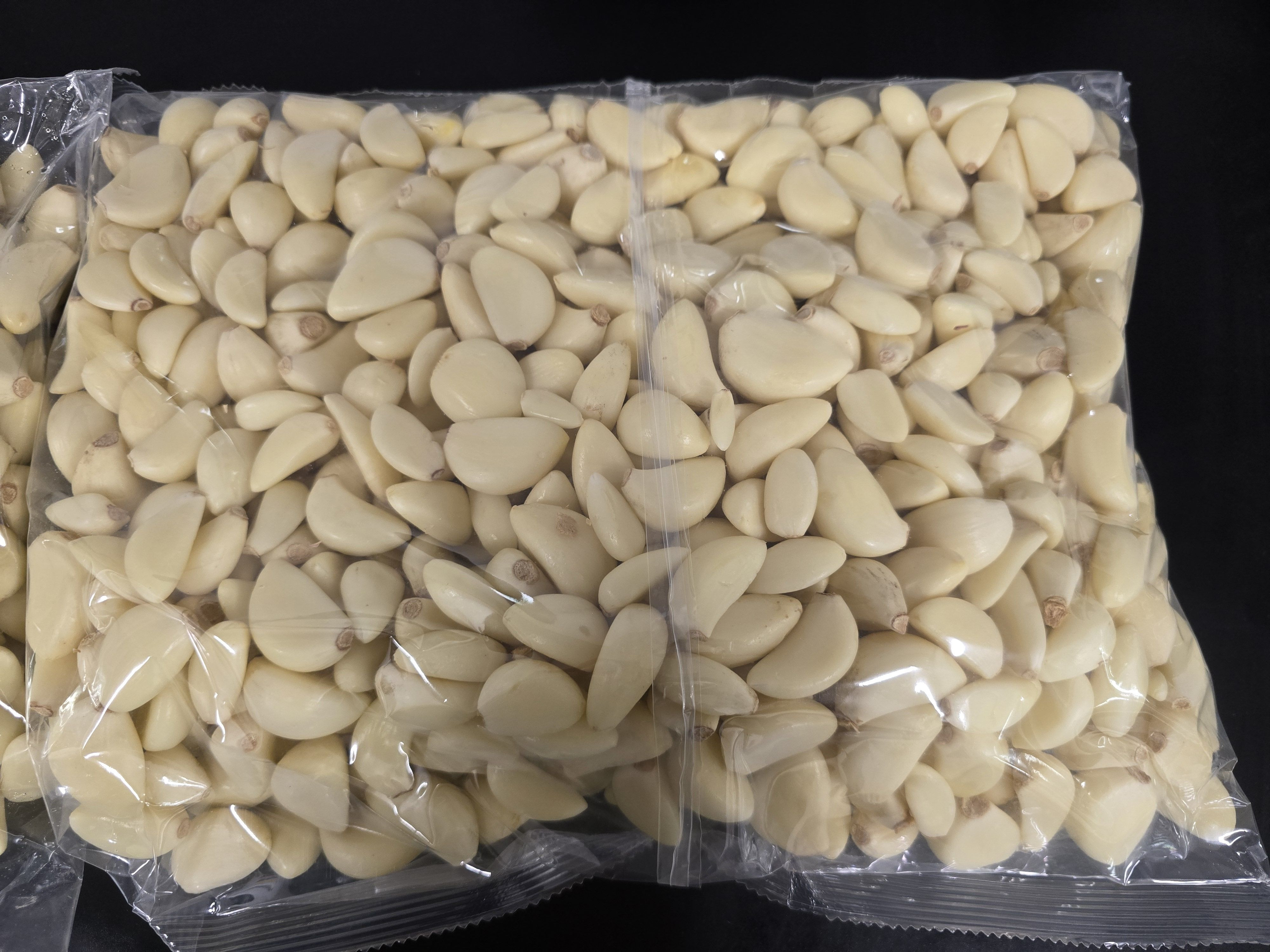 Buy Organic Peeled Garlic from Dovex, USA | Tradewheel.com