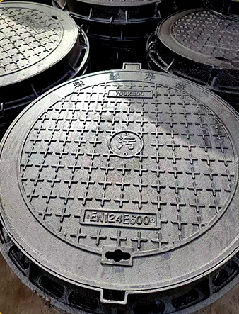 Buy E600 Cast Iron Manhole Covers – Heavy Duty For Highway from Hebei ...