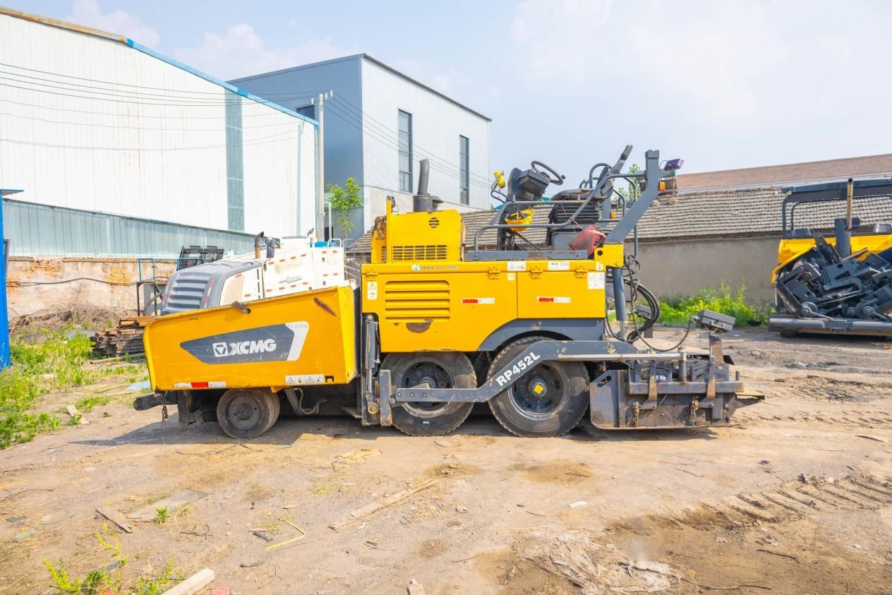Buy Rp452l Wheeled Telescopic Paver from Xuzhou Senduo Machinery ...