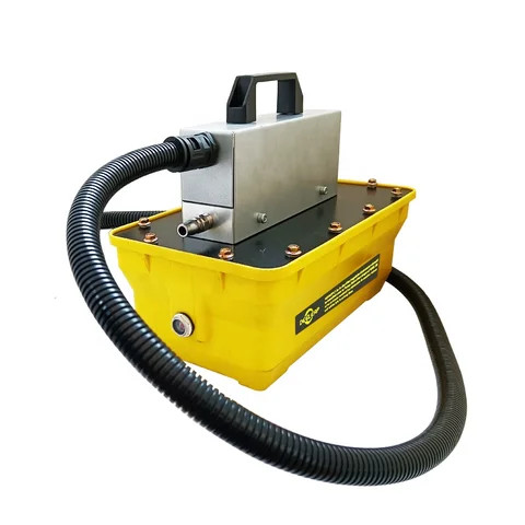 Buy Wired Remote Control Air Over Hydraulic Pump With Plastic Tank ...