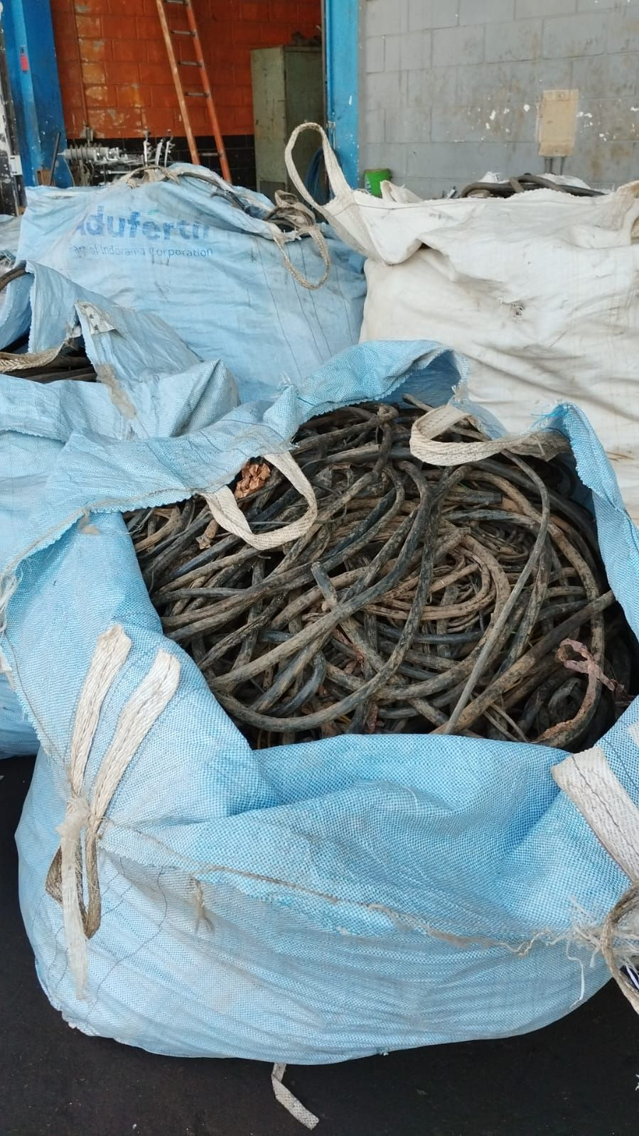 Buy Copper Scrap Coated With Plastic Or Rubber from Abmt Equipamentos ...