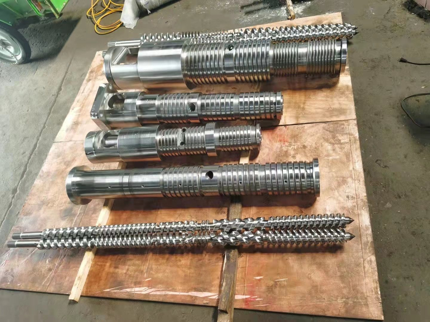 Buy China Standard Conical Twin Extruder Screw Barrel For Rigid Pvc ...