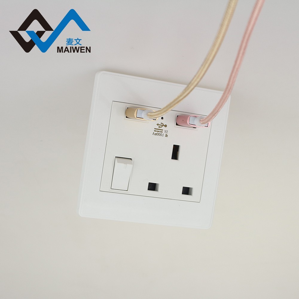 Buy The British Standard Single Switched Socket Wall 1 Gang Plug ...