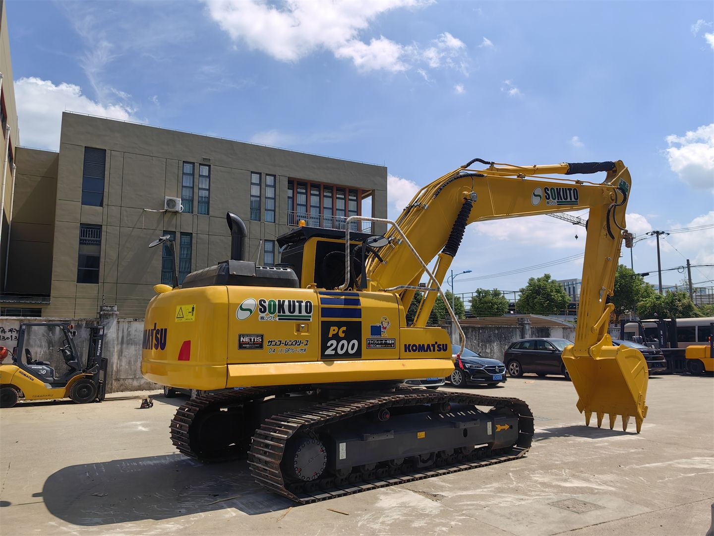 Buy Komatsu Pc200-8 Excavator For Sale/ Pc200-6 Pc200-7 Komatsu ...