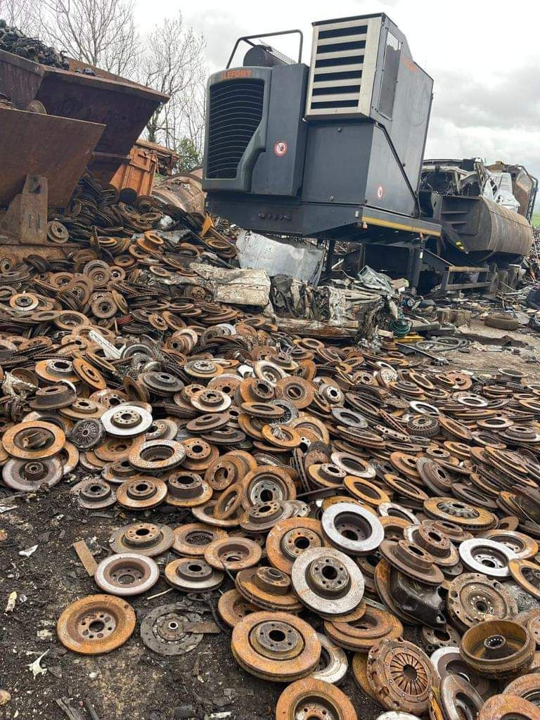 Buy 100% Pure Cast Iron Scrap Yard Hms Used Rails For Sale / Iron Scrap ...