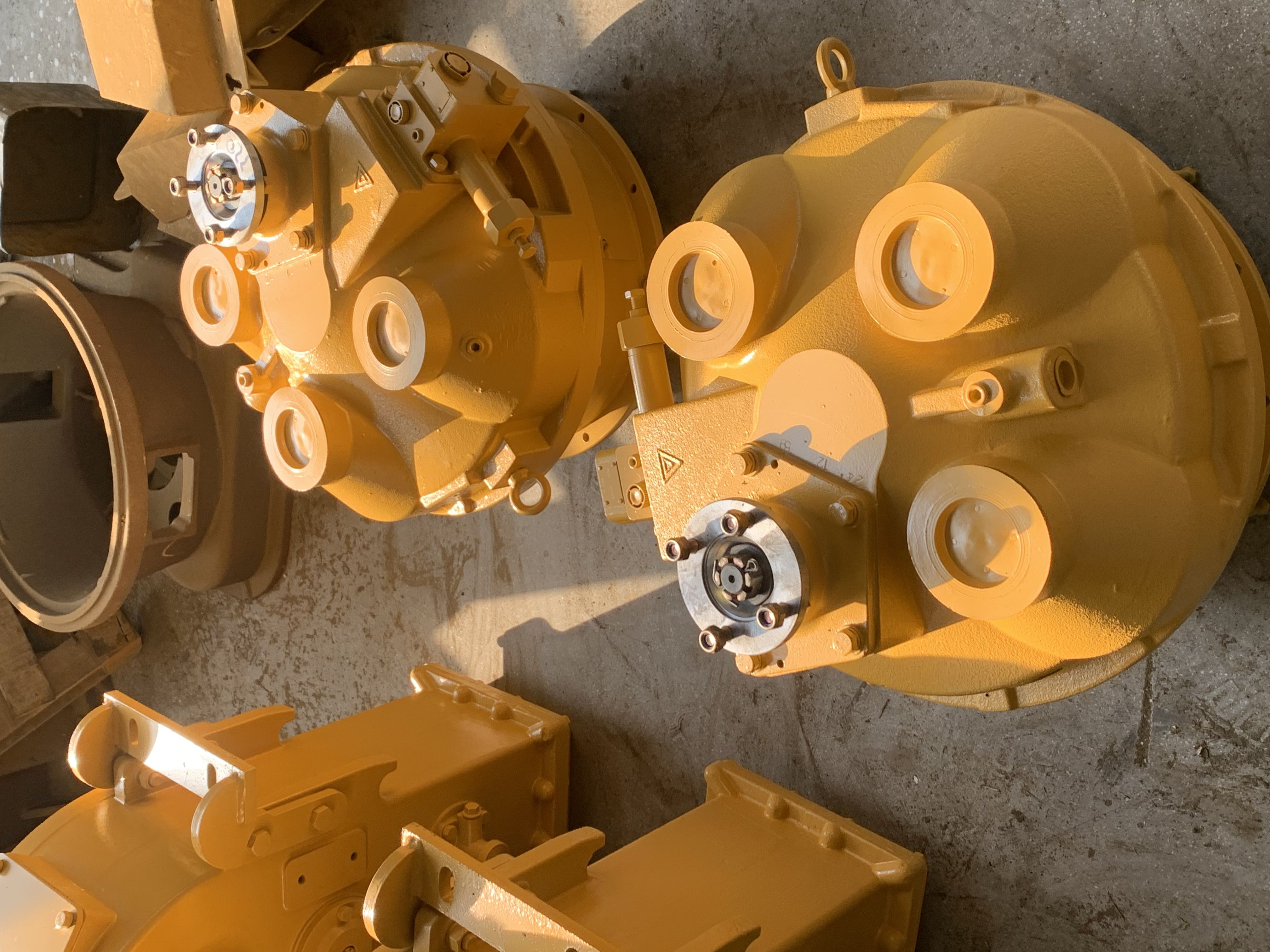 Buy Wheel Loader Gearbox, Torque Converter, Main Reducer, Wheel Loader ...