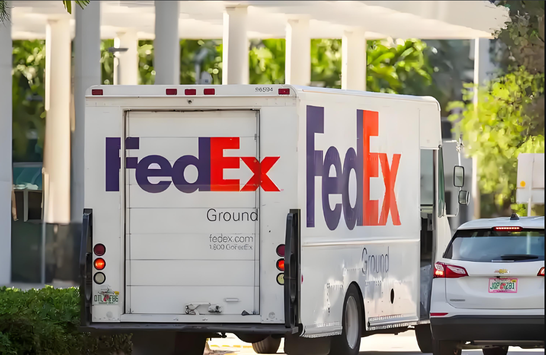 Buy Ups Fedex Dhl Express Shipping Agent To Usa Canada Uk Italy Germany ...