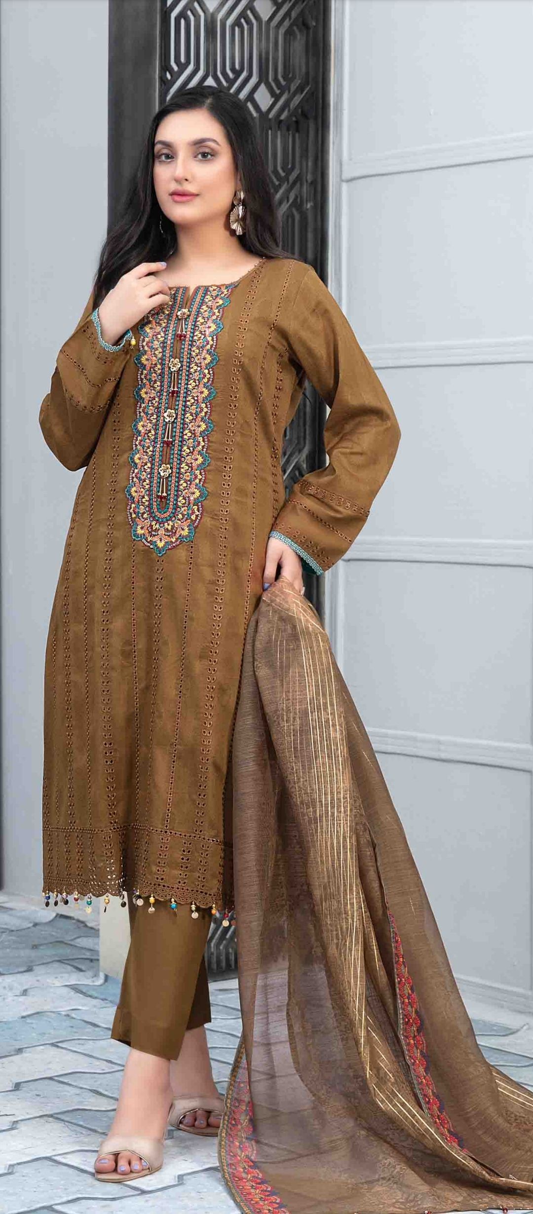 Buy Women Garments from Ayaan Fabric Store, Pakistan | Tradewheel.com