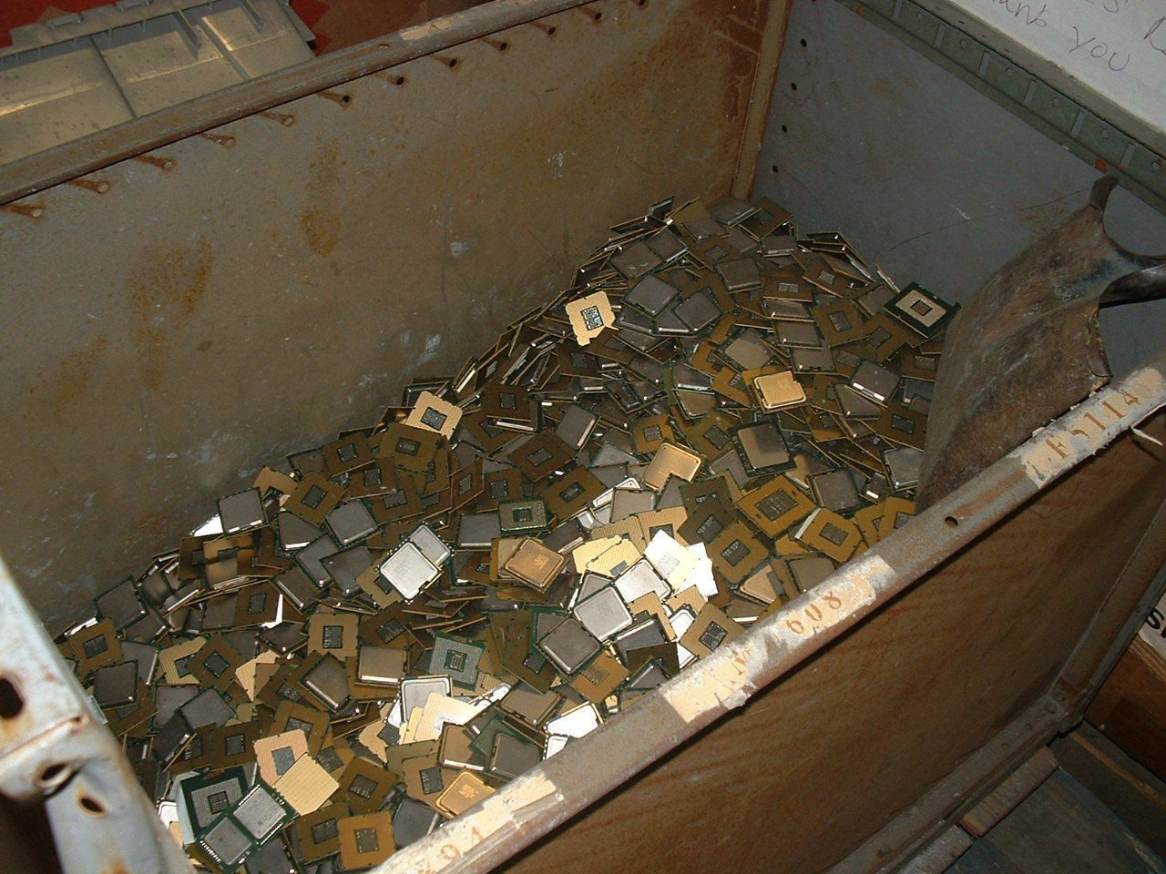 Buy Original Quality Pentium Pro Gold Ceramic Cpu Scrap Cpu Processor ...