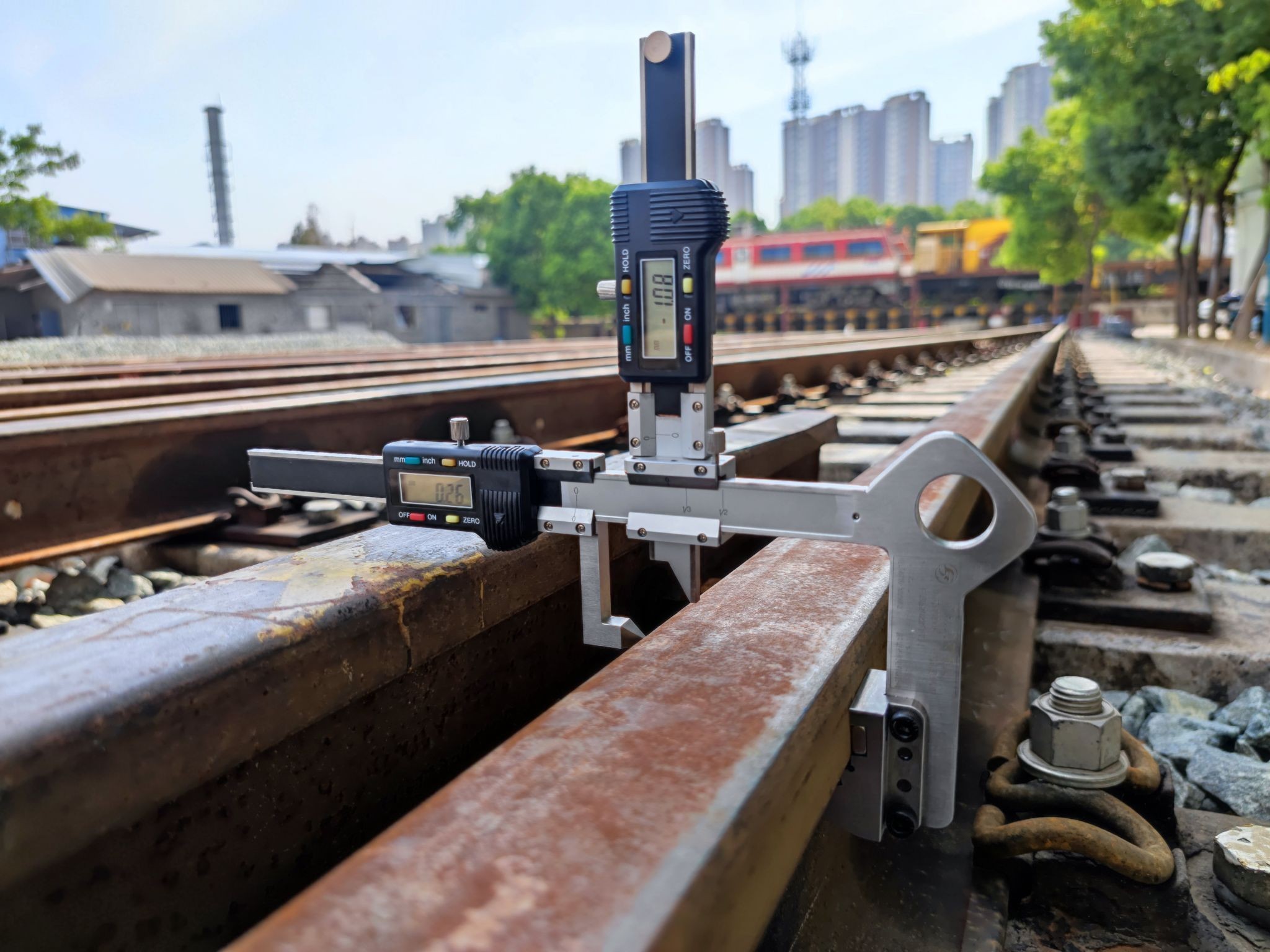 Buy Sliding Digital Rail Head Wear Measuring Gauge For Measuring The ...