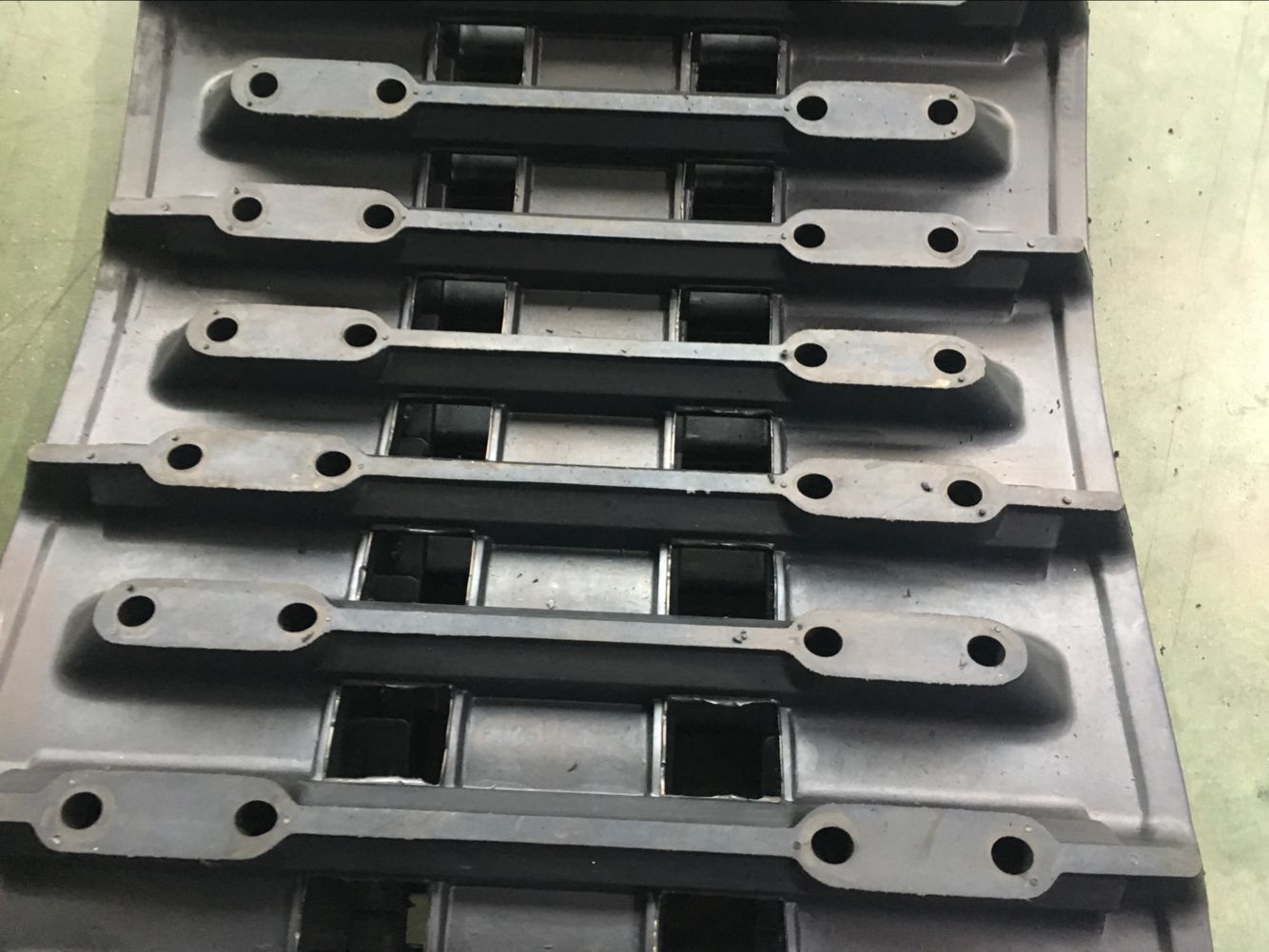 Buy Atv Rubber Tack For Hagglunds Bv206 With Direct Factory Price 620* ...