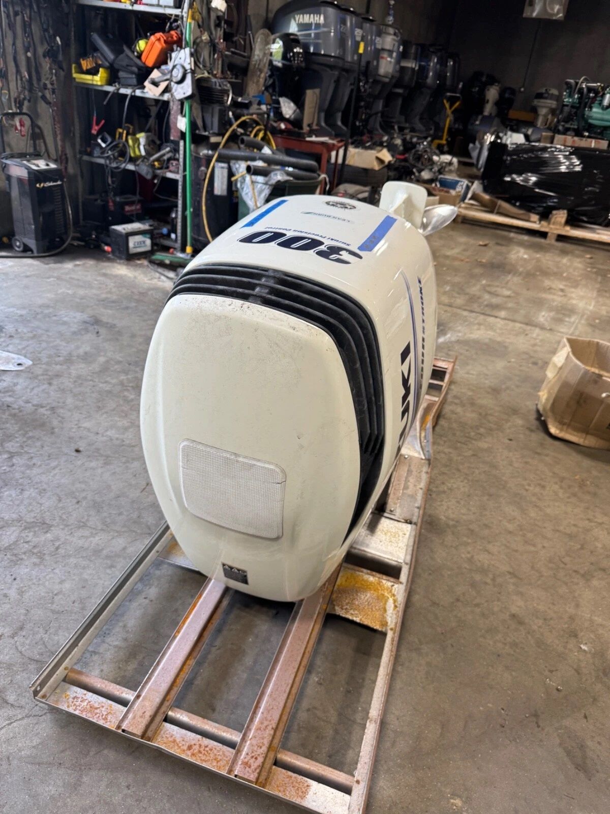 Buy Used 2016 Sukizii D300 300 Hp 4-stroke 30" Outboard Boat Motor from ...