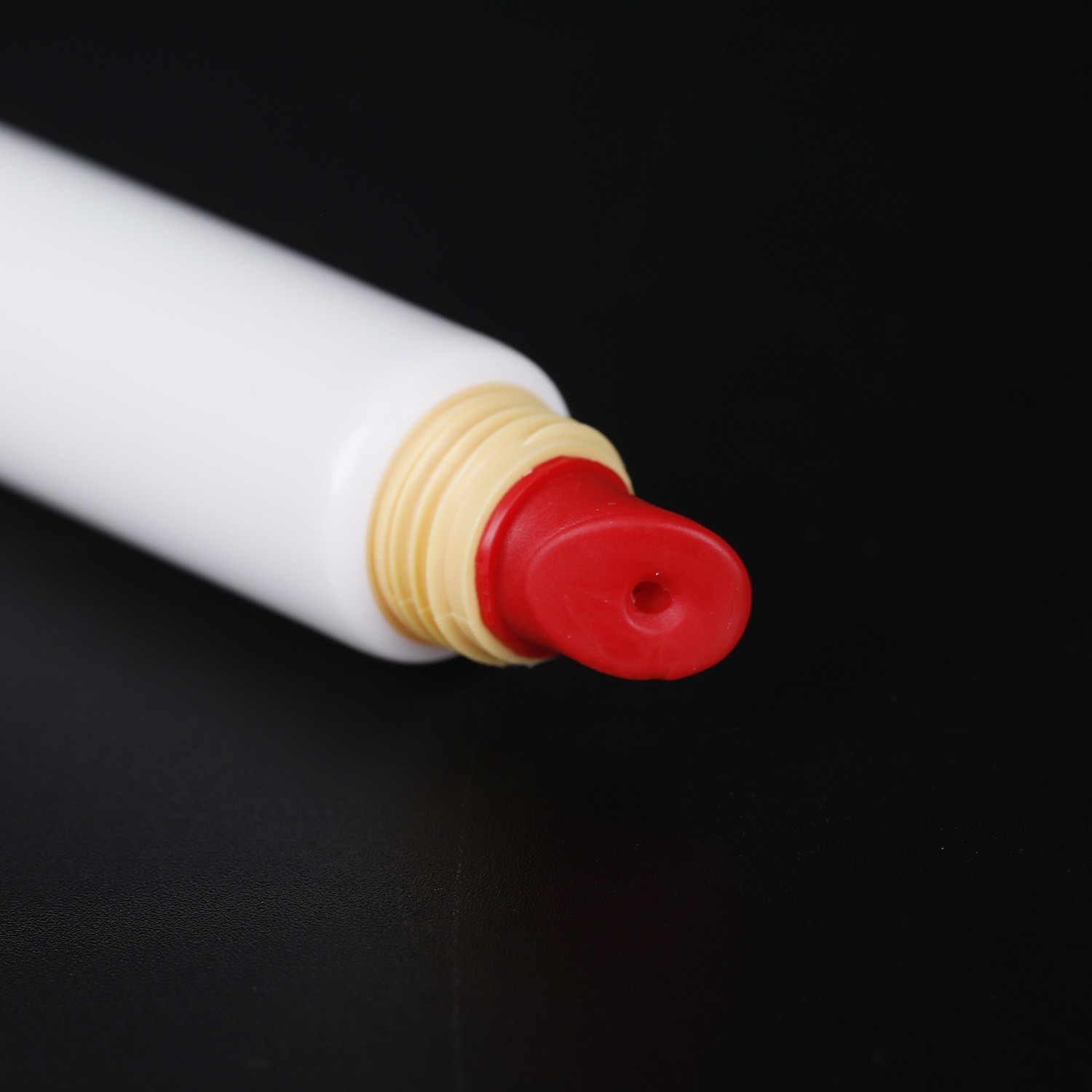 Buy Hose Tube Lip Oil Tube Lip Gloss Tubes Custom Packaging Factory ...