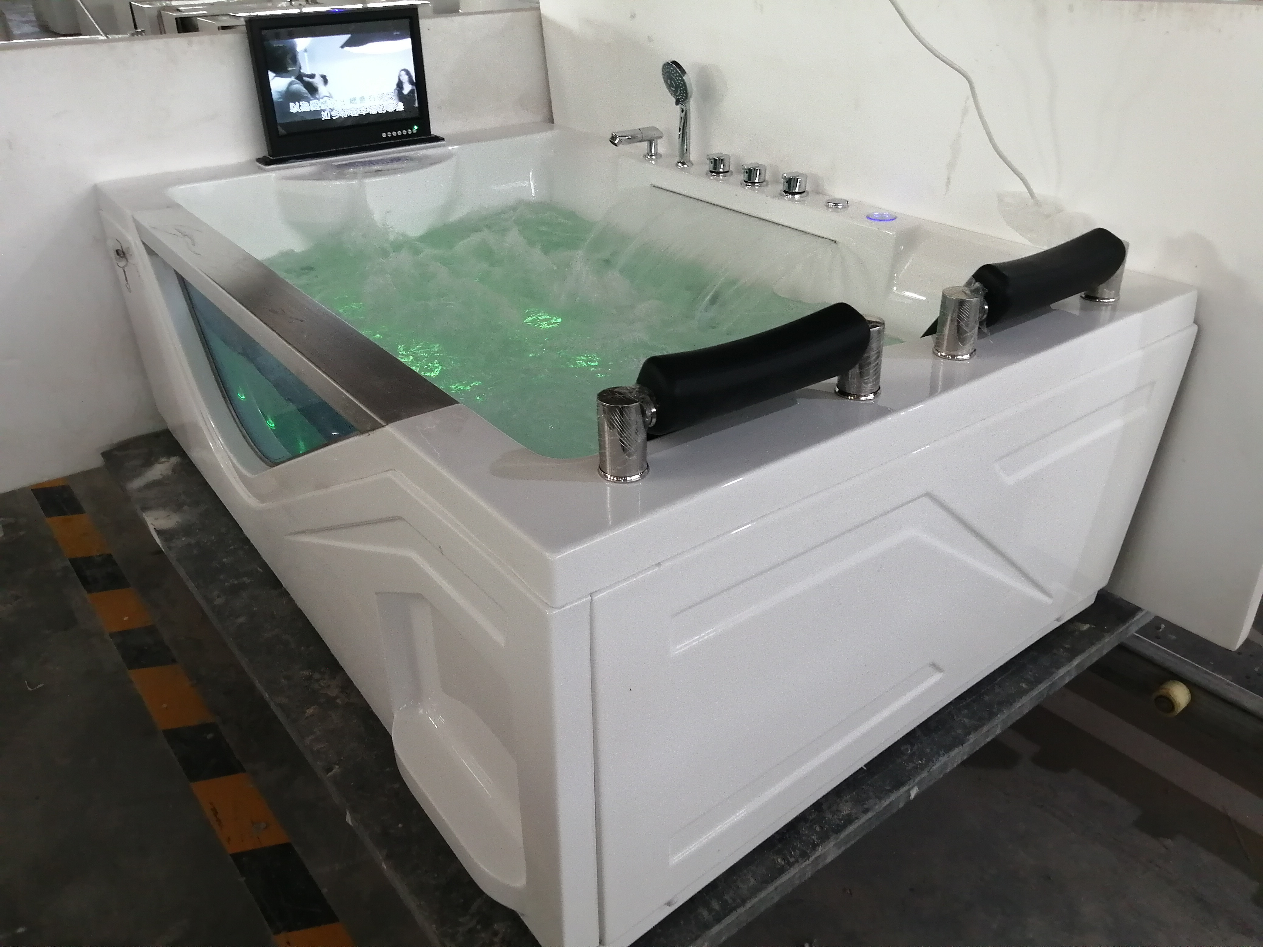 Buy Indoor Jakuzi Spa Bath Tub Kit Whirlpool Jacuzzii Jet/jaccuzzi With ...
