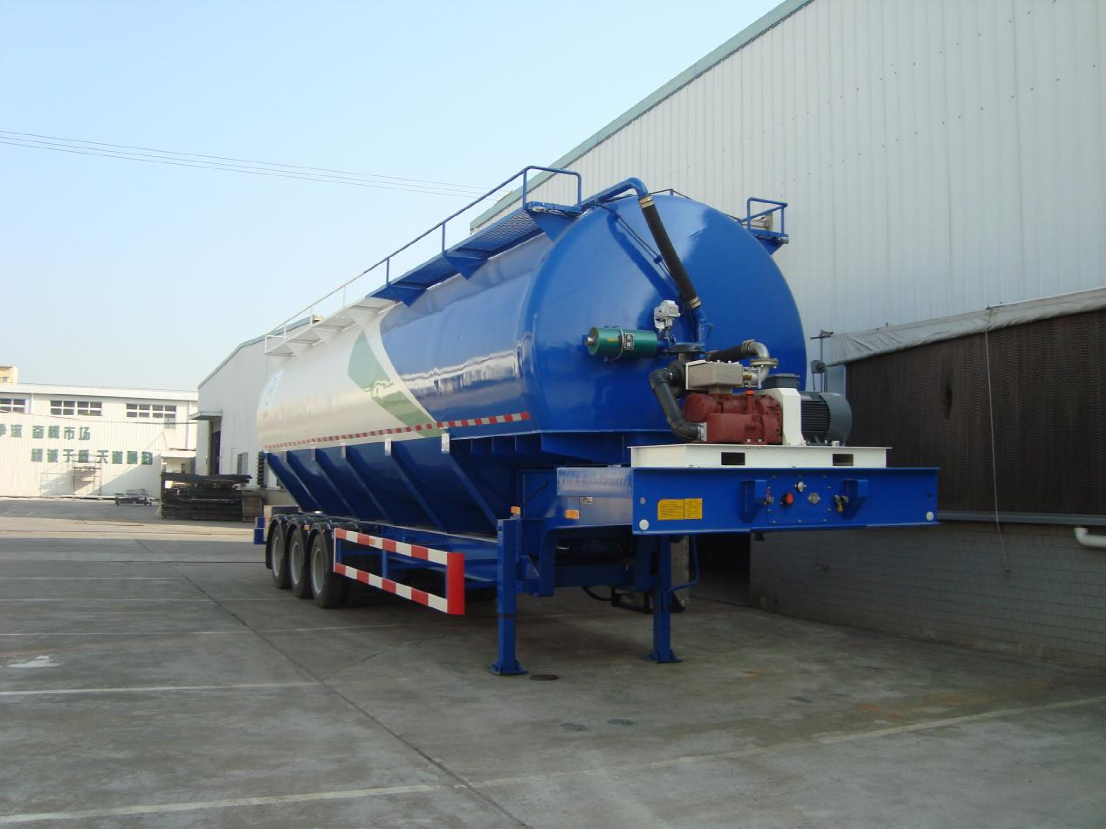 Buy Pneumatic Bulk Feed Trailer Animal Bulk Feed Delivery Tank Conveyor ...