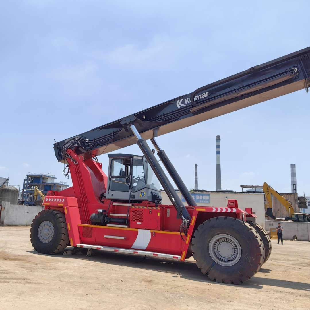 Buy 100% Ready Used 45t Reach Stacker Heavy Duty Forklifts from ...