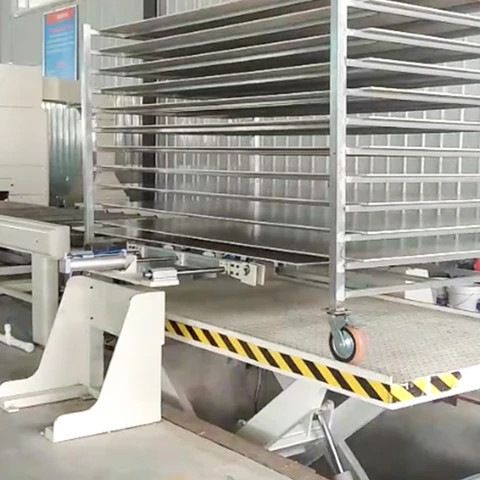 Buy Automatic Hydraulic Lifting Platform For Coating Line Stack from ...