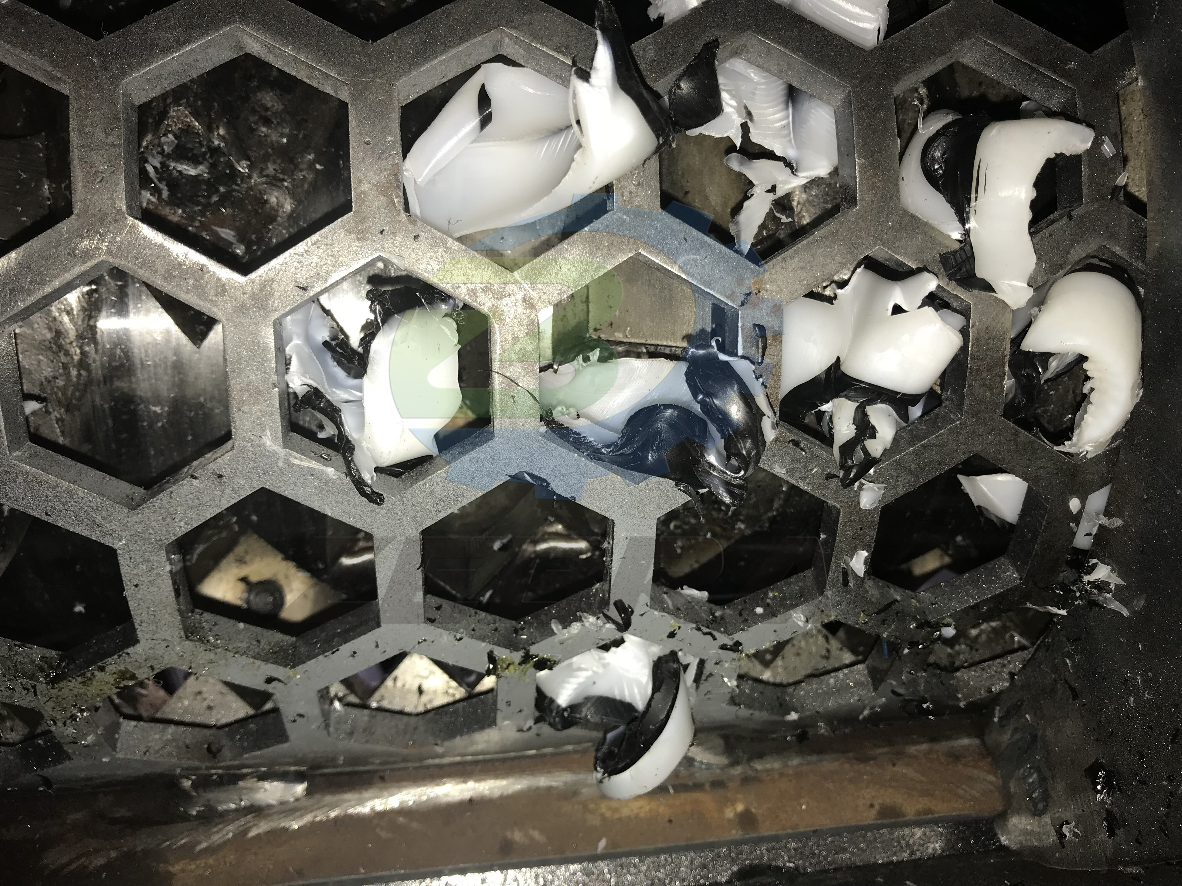 Buy Single Shaft Fiberglass Shredder/ Glass Fibre Shredding Machine ...