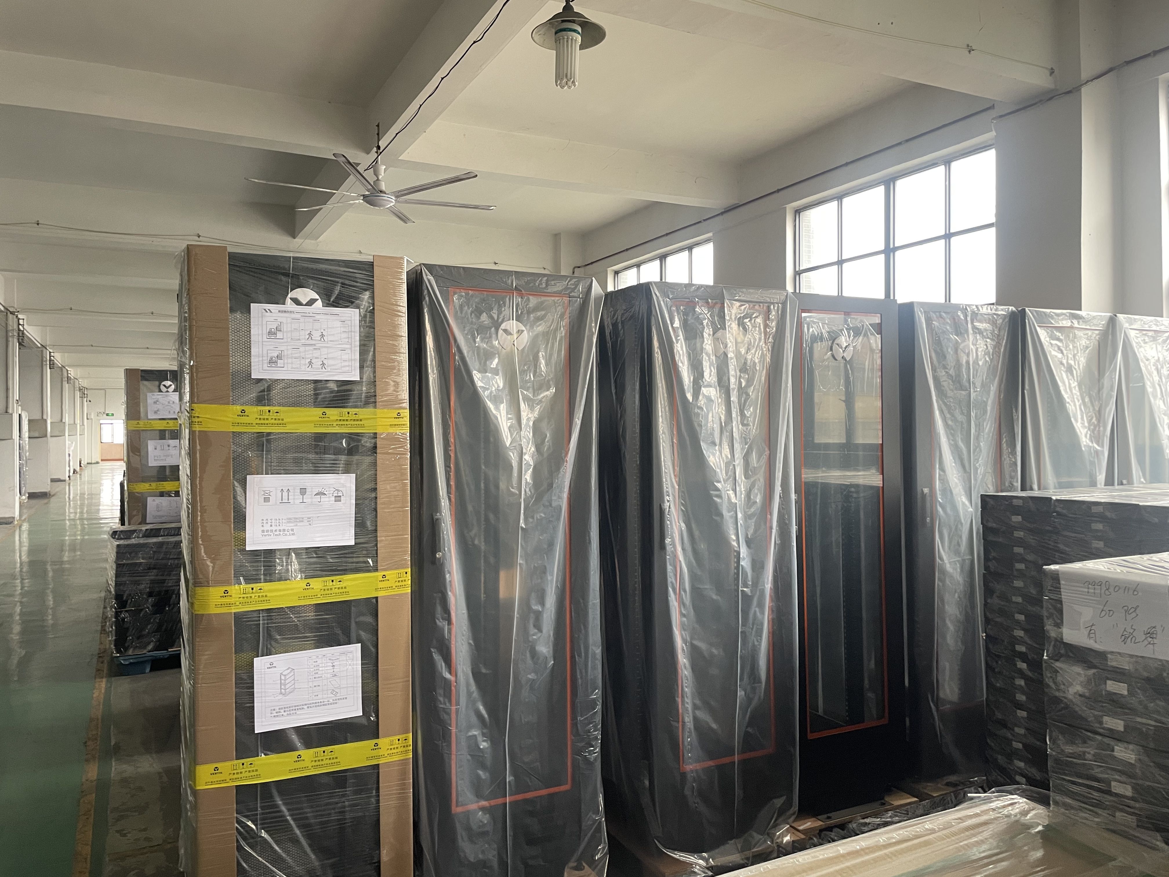 Buy Finished Network Cabinets from Guangdong Dingling Intelligent ...