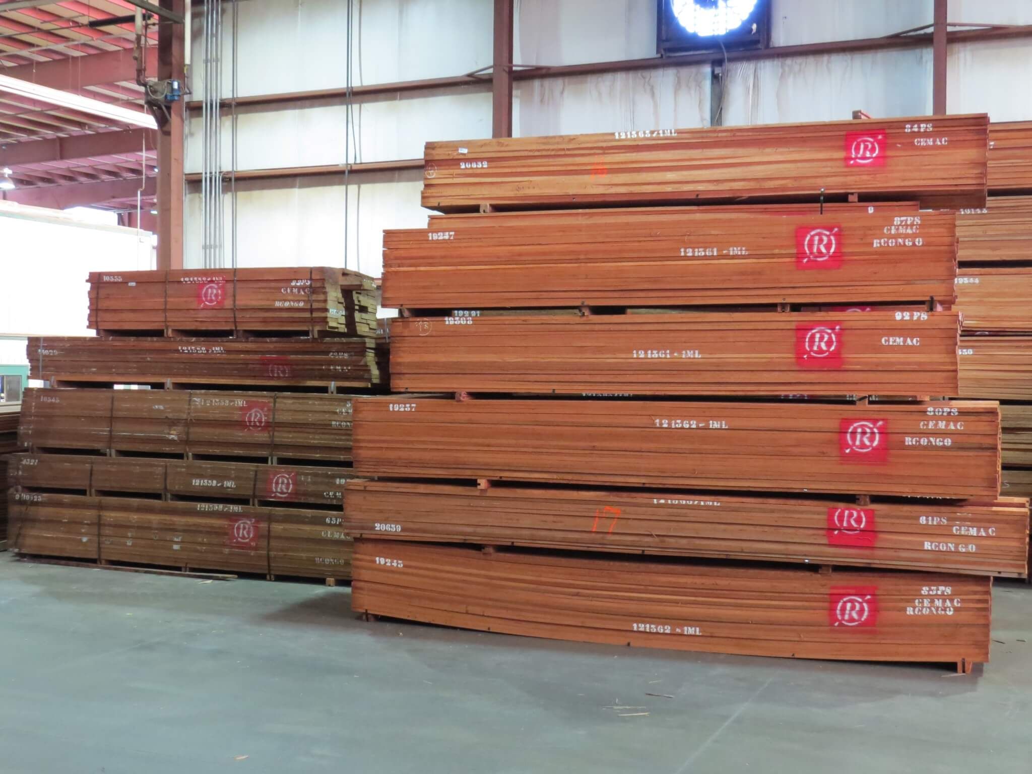 Buy Timber Wood Cameroon Azobe, Euchaliptus, Sipo, Mahogani, Bubinga ...