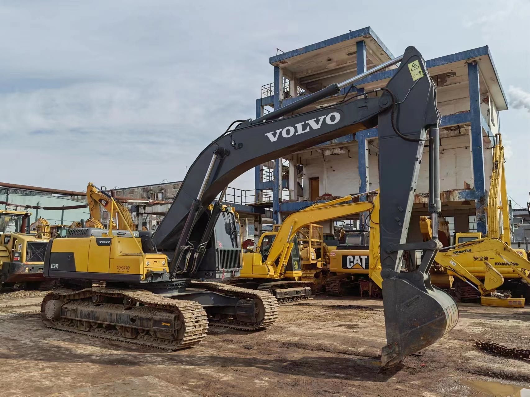 Buy Hot Sale Used Volvo Ec290 Excavator Secondhand Excavators from ...