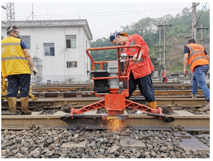 Buy Li-battery Electric Railway Grinding Machine/ Rail Grinder from Wuhan Linkage Track ...