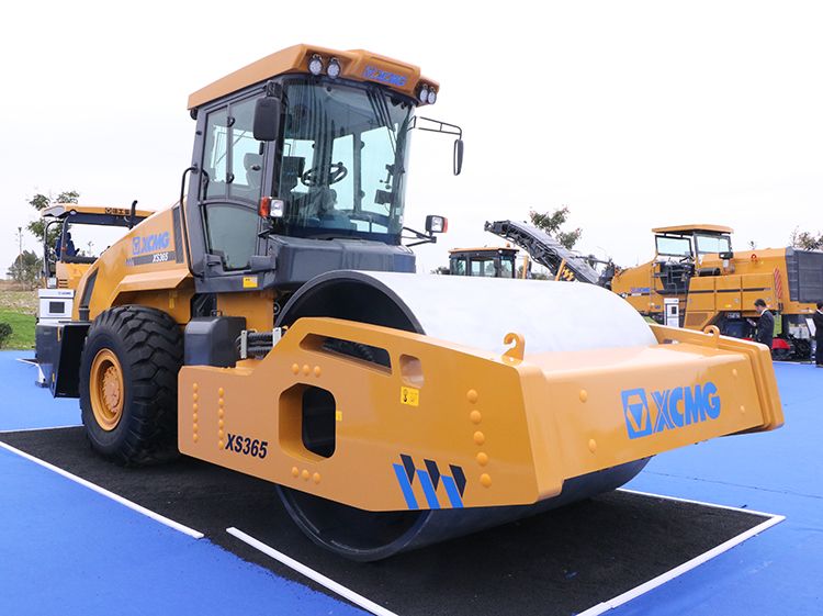 Buy Xcmg 36ton Full Hydraulic Single Drum Vibratory Roller Xs365 For ...