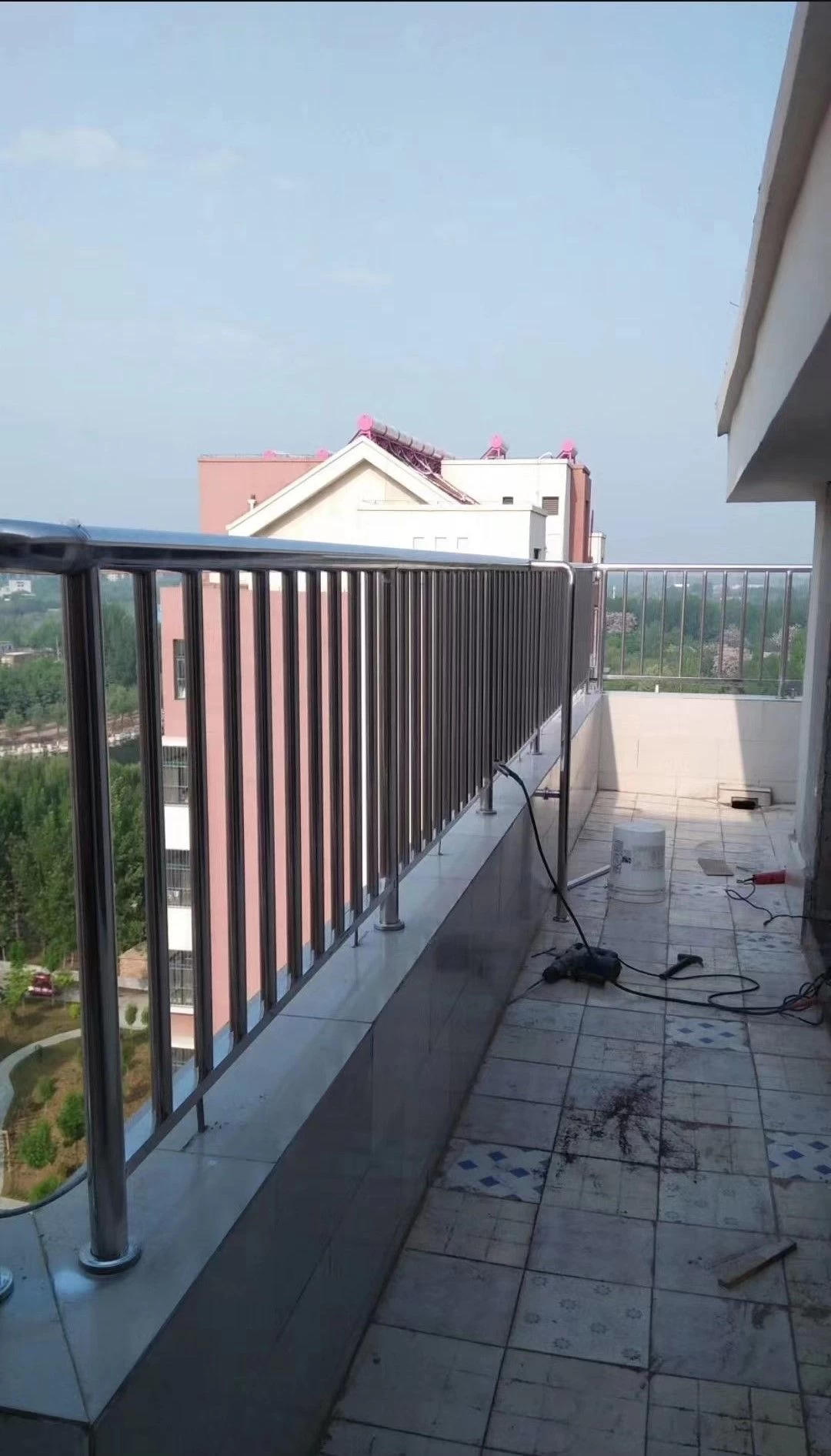 Buy Good Quality Stainless Steel Guardrail from Tai'an Huashengyuan ...