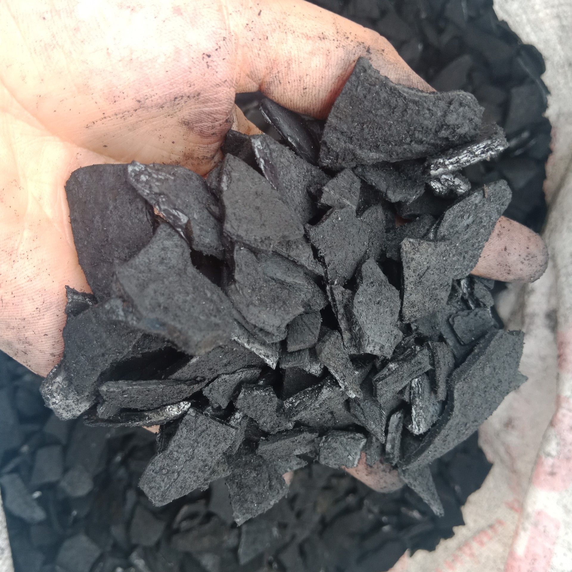 Buy Coconut Shell Charcoal Coconut Shell Charcoal Briquette Coconut ...