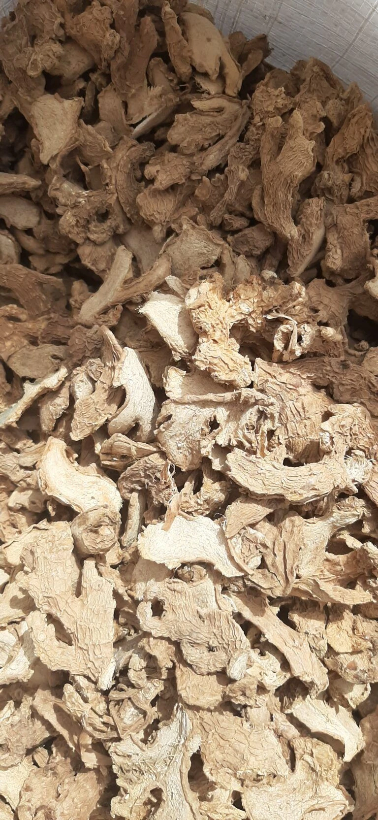 Buy Dry Split Ginger from Globexia Limited, Nigeria | Tradewheel.com
