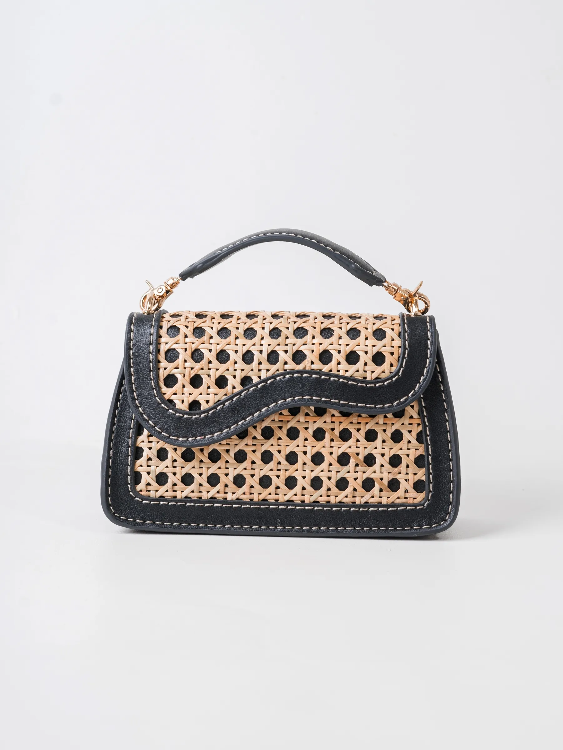 Buy Microbei Rattan Bag from Eksplorasea, Ltd., Indonesia | Tradewheel.com